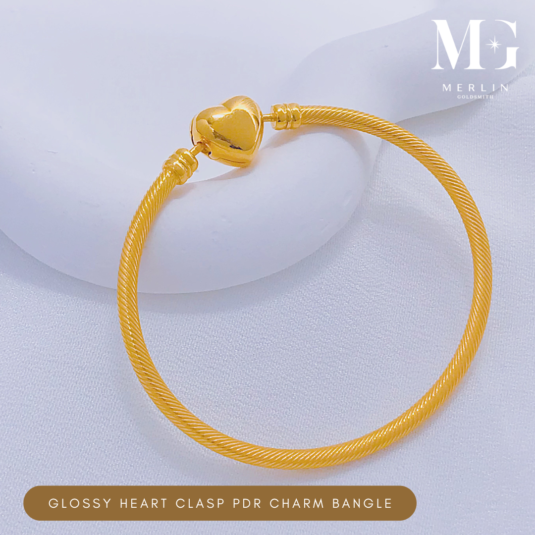 916 Gold Glossy Heart Clasp PDR Charm Bangle | Merlin Goldsmith